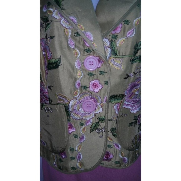 ECI | Skirts | Eci New York Floral Embroidered 6p Skirt Suit | Poshmark